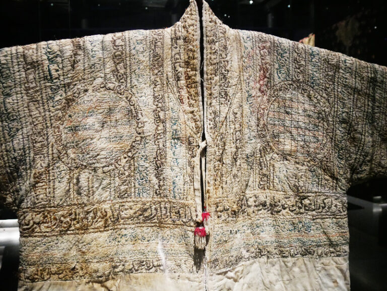 On the roads of Samarkand – Wonders of silk and gold – Textile Forum Blog